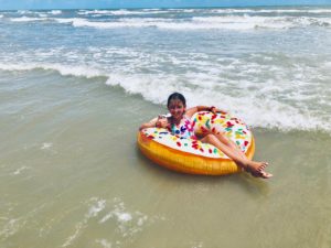 15 Free Activities To Do At The Beach - Travel Fam Life